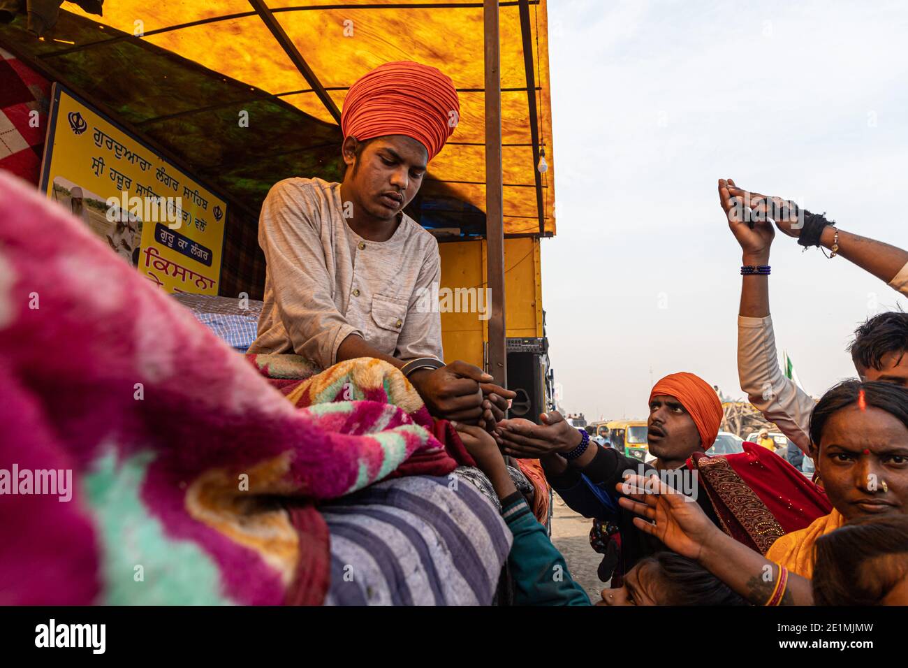 Sikh boy hi-res stock photography and images - Alamy