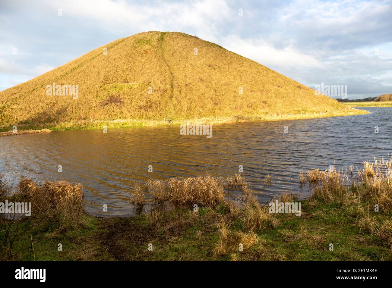 Hill moat hi-res stock photography and images - Alamy