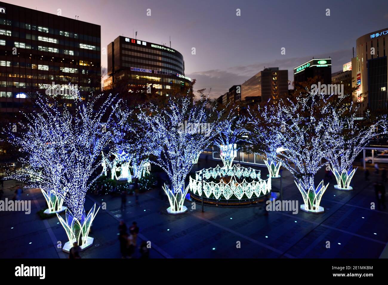 Jr hakata station hi-res stock photography and images - Alamy