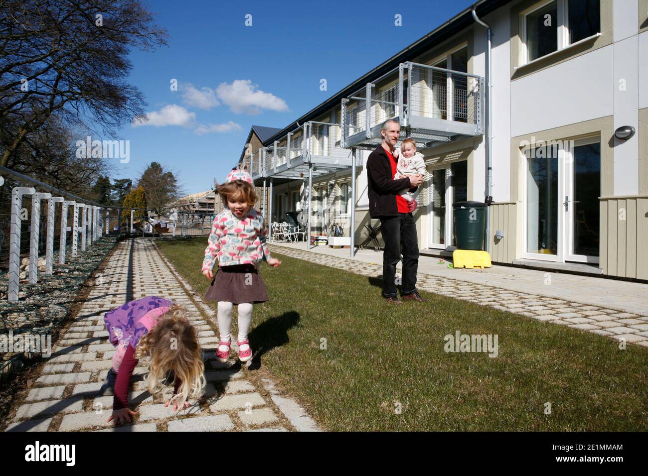 Huw Johnson, Holding daughter Eliza (2) and duaghter Martha (4) left ...