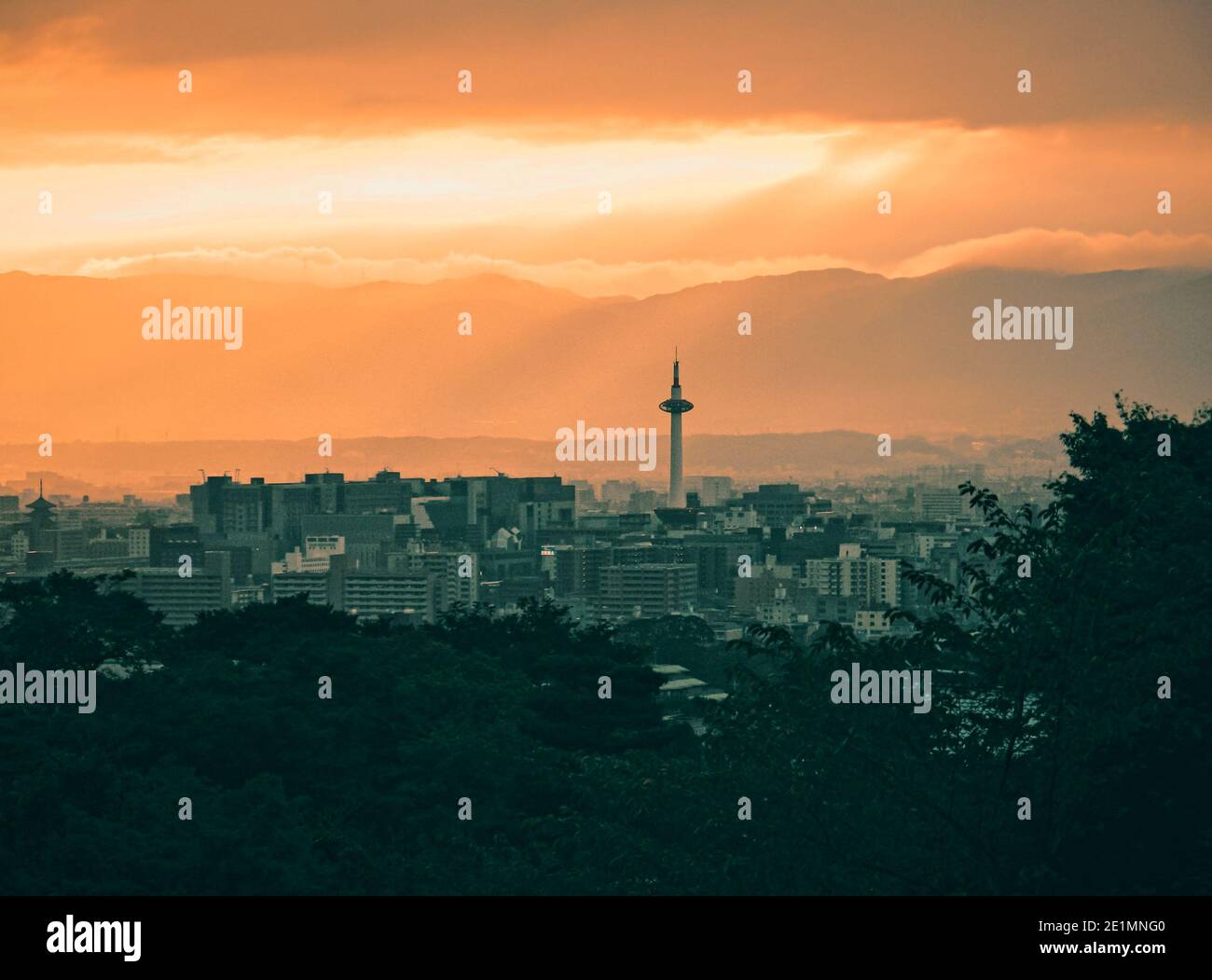 Sunset over kyoto city hi-res stock photography and images - Alamy