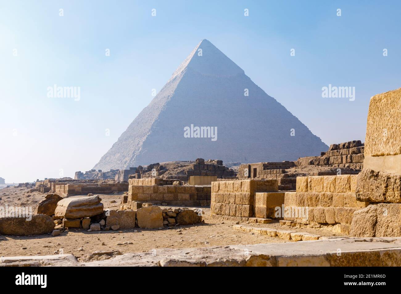 Chephren pyramid hi-res stock photography and images - Alamy