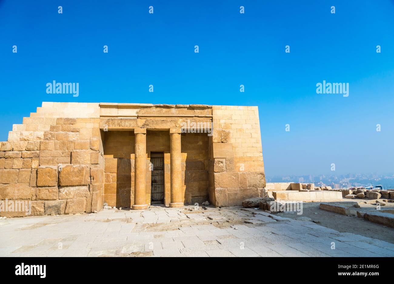 Funerary temple of khafre hi-res stock photography and images - Alamy