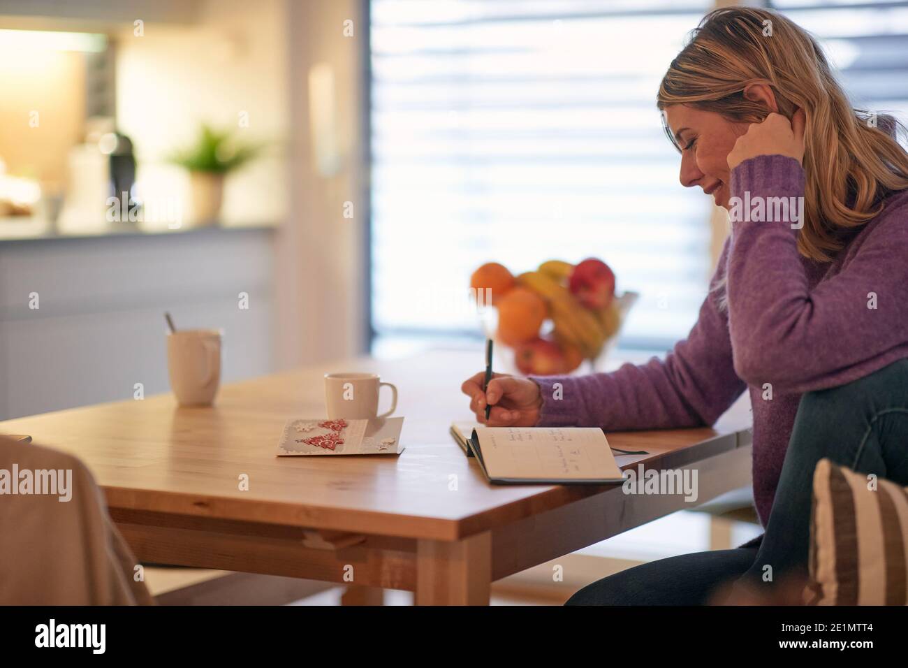 Kitchen writing hi-res stock photography and images - Alamy