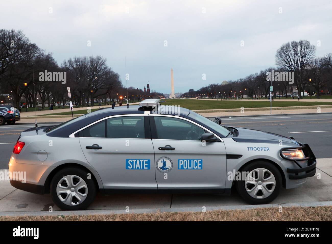 State capitol police car hi-res stock photography and images - Alamy