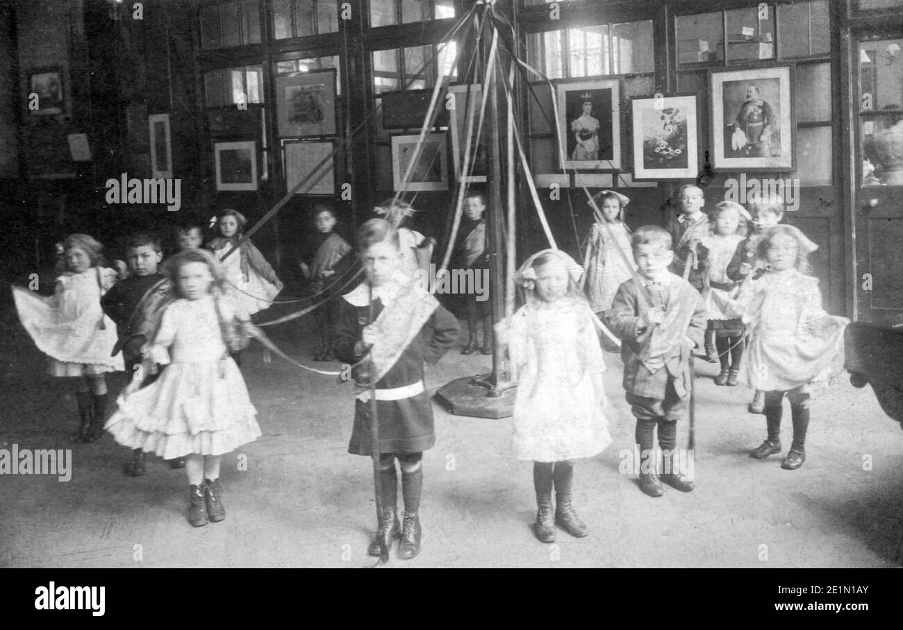 Edwardian school classroom hi-res stock photography and images - Alamy