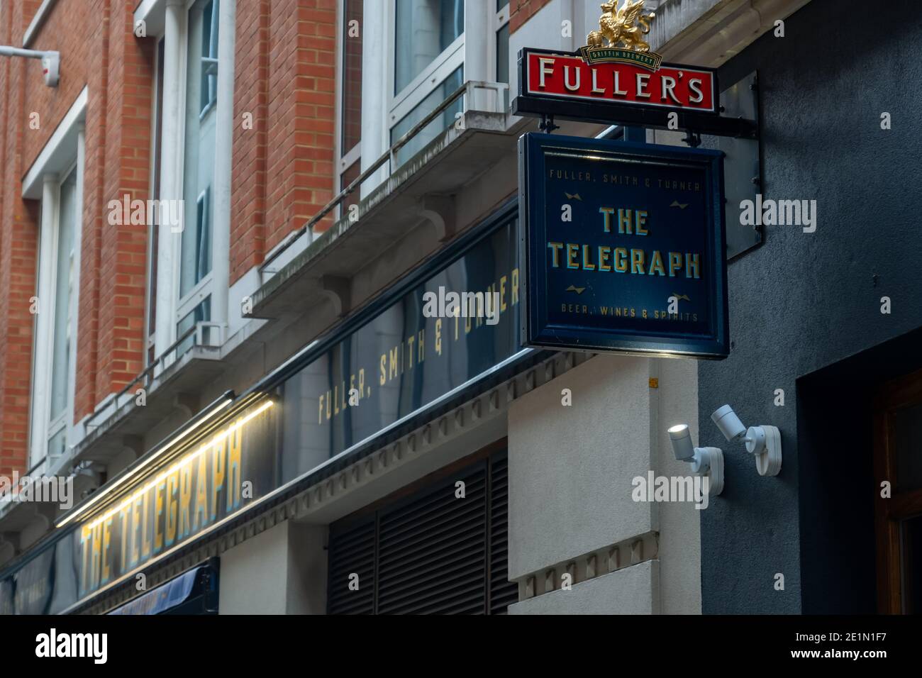 The telegraph public house hi-res stock photography and images - Alamy