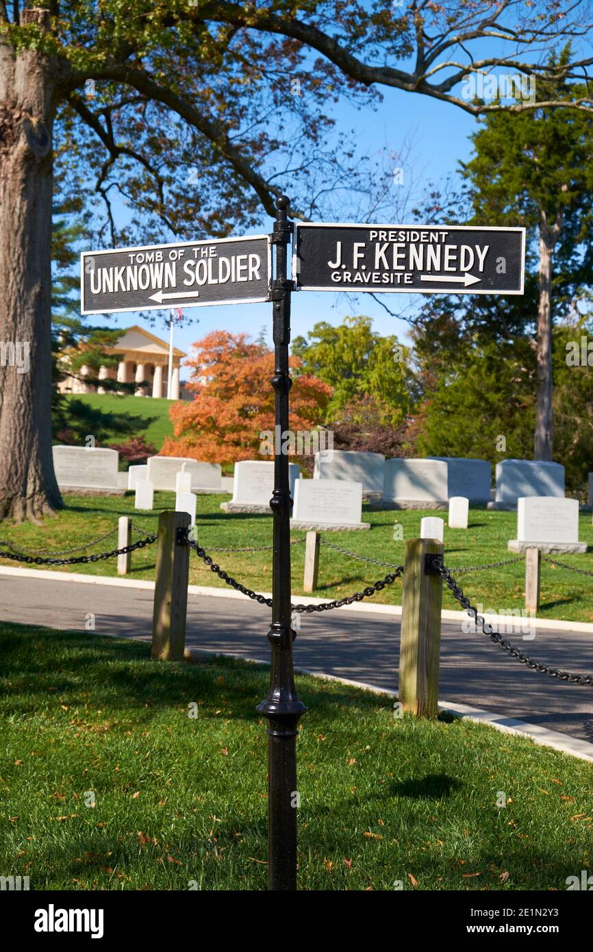 Soldier grave identification hi-res stock photography and images - Alamy