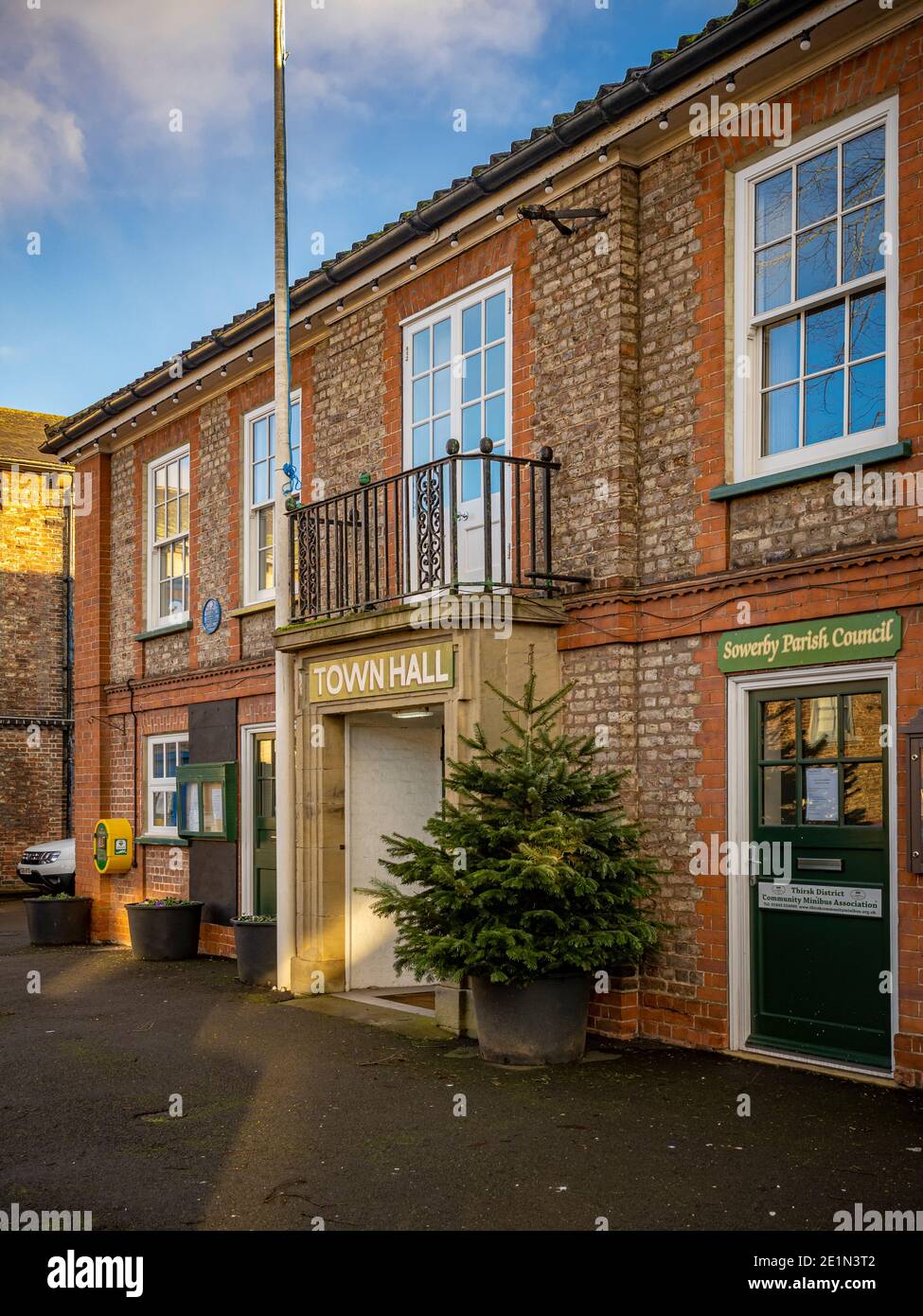 Thirsk hall hi-res stock photography and images - Alamy