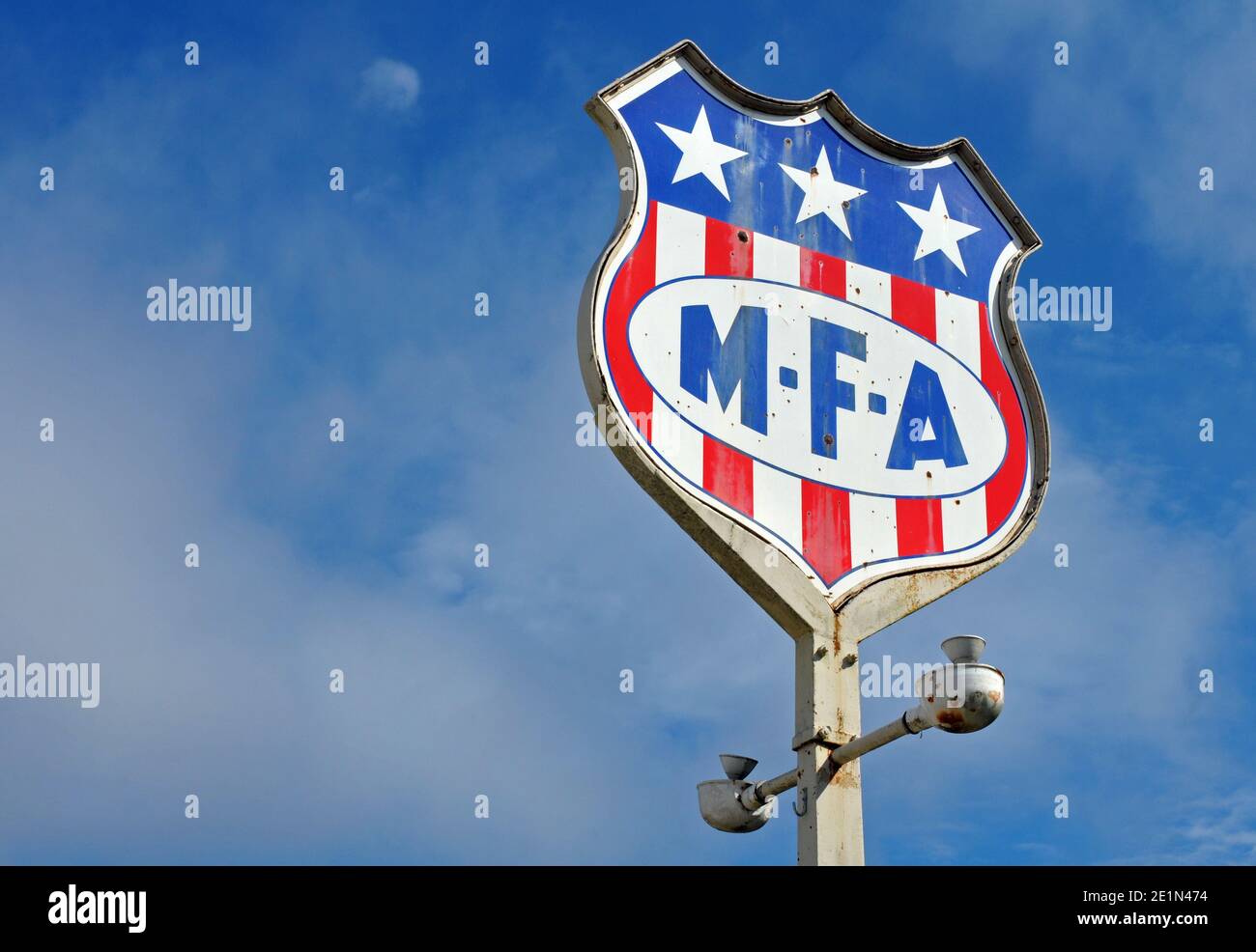 Vintage logo oil hi-res stock photography and images - Alamy