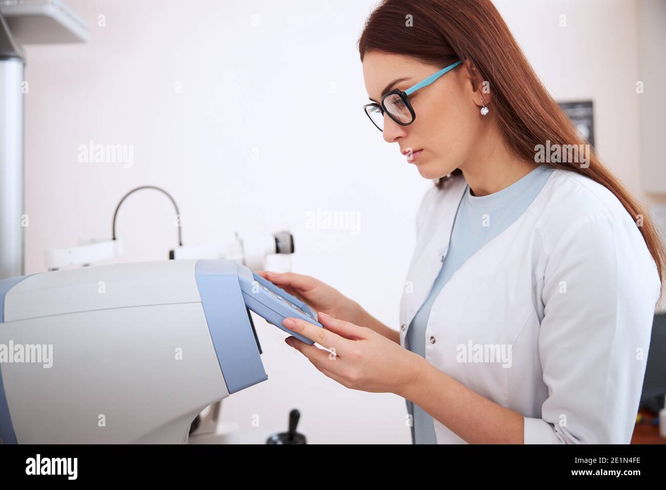 Eye Checking Machine High Resolution Stock Photography and Images - Alamy