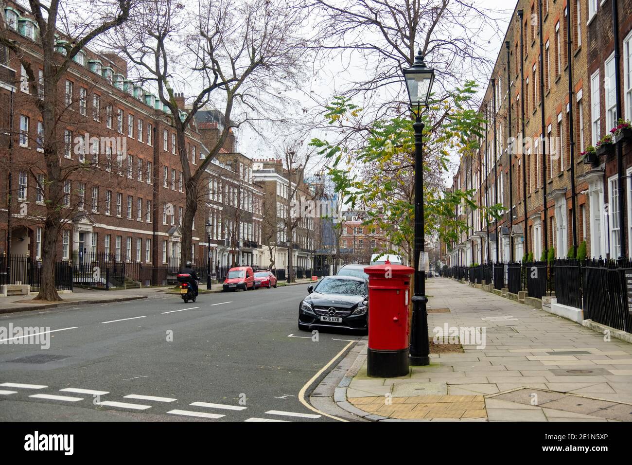 Barclays bank uk high street hi-res stock photography and images - Alamy