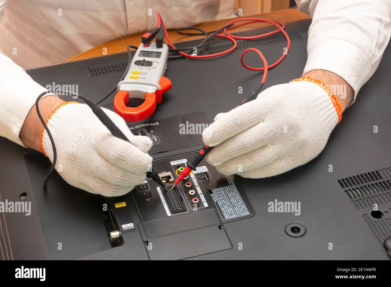 Breakdown repair hi-res stock photography and images - Alamy