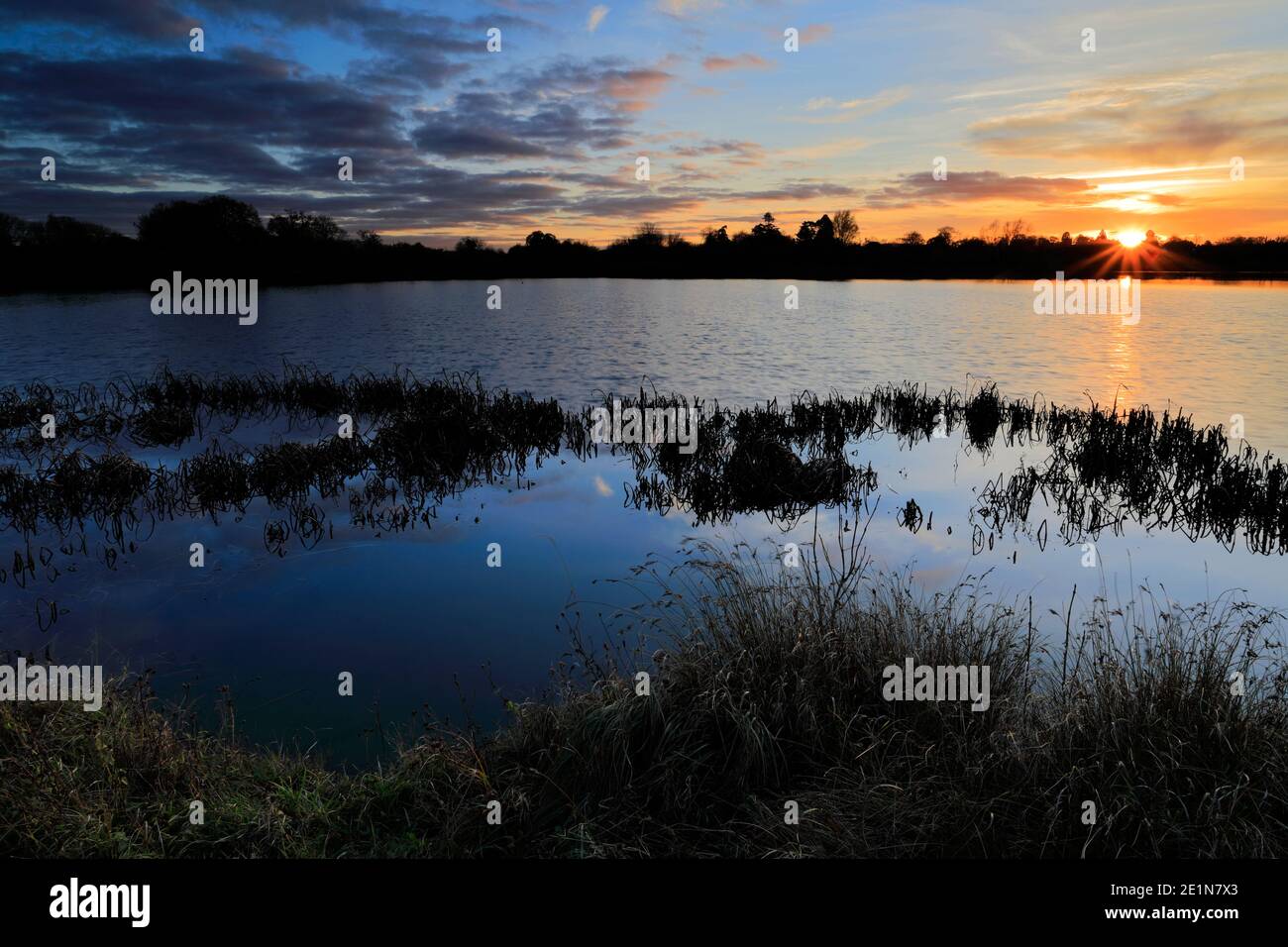 Winter sunset over Hinchingbrooke Country Park, Huntingdon town ...