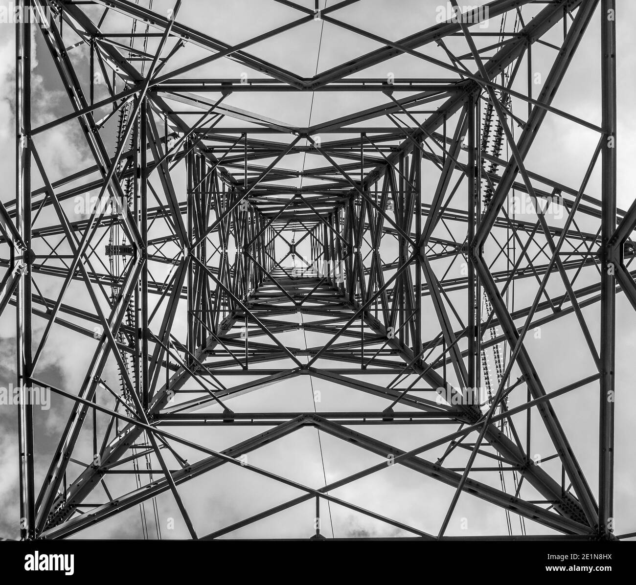 Electricity pylons and overhead lines of the Transmission and ...