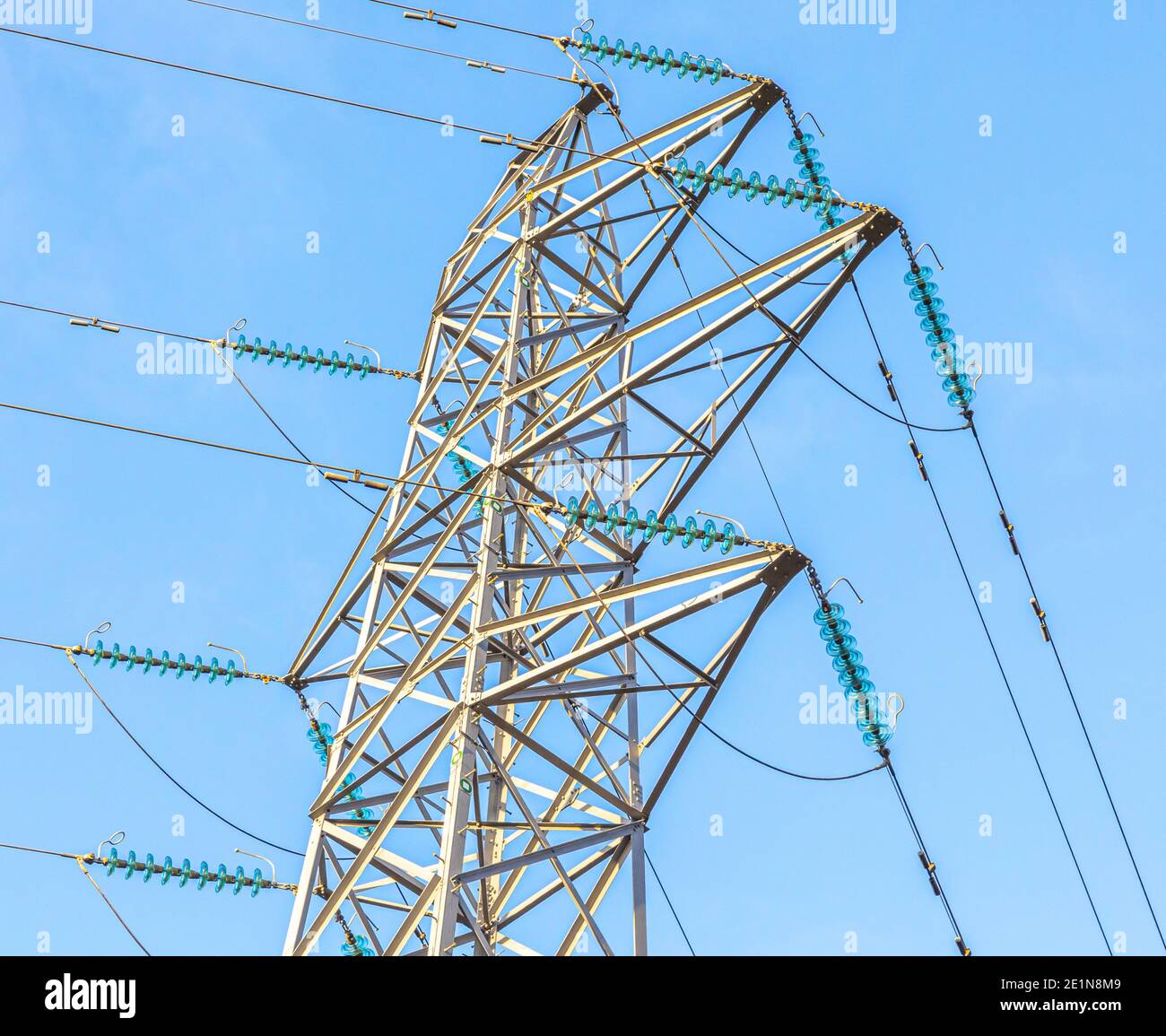 Electricity pylons and overhead lines of the Transmission and ...
