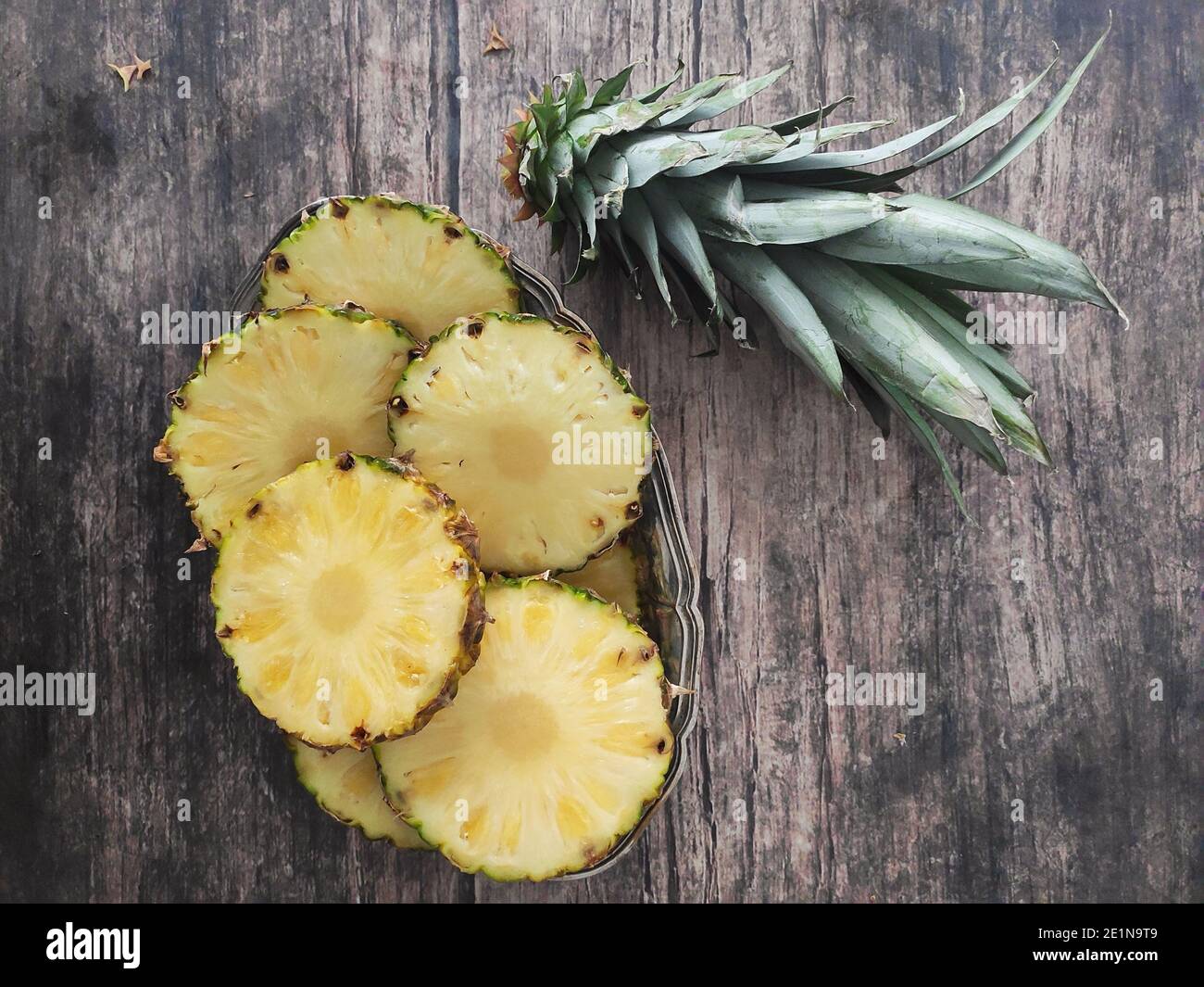 Pineapple crown hi-res stock photography and images - Alamy