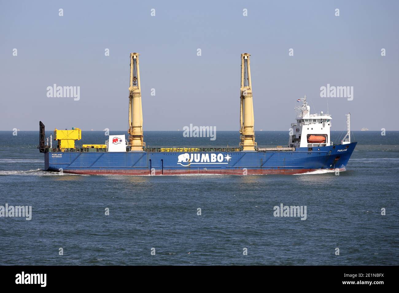 The heavy load vessel Fairlane will reach the port of Rotterdam on ...