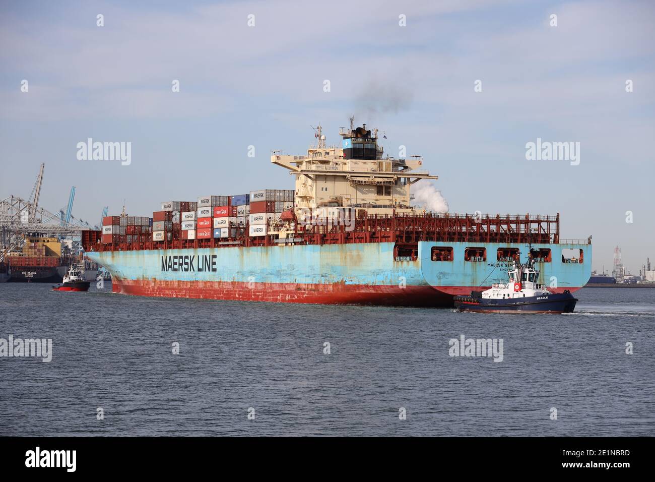 Maersk line container vessel hi-res stock photography and images - Alamy