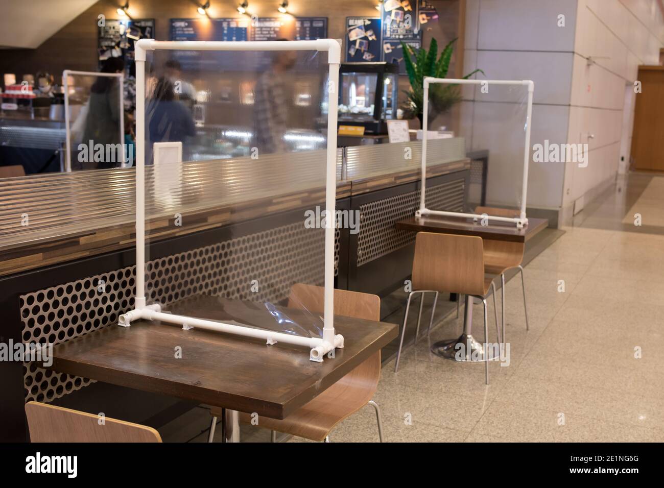 Plastic partition hi-res stock photography and images - Alamy