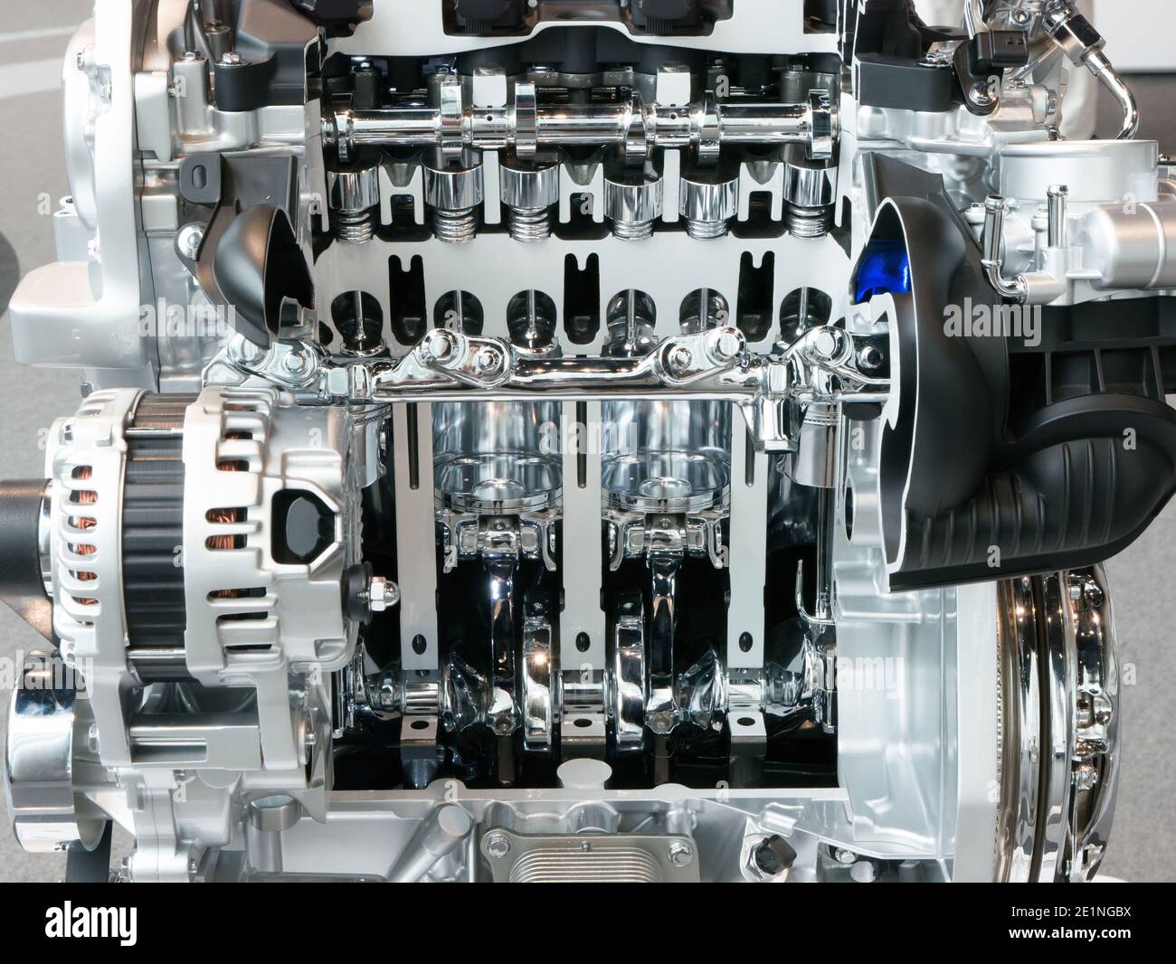 Cutting view of engine and transmission of automobile Stock Photo - Alamy