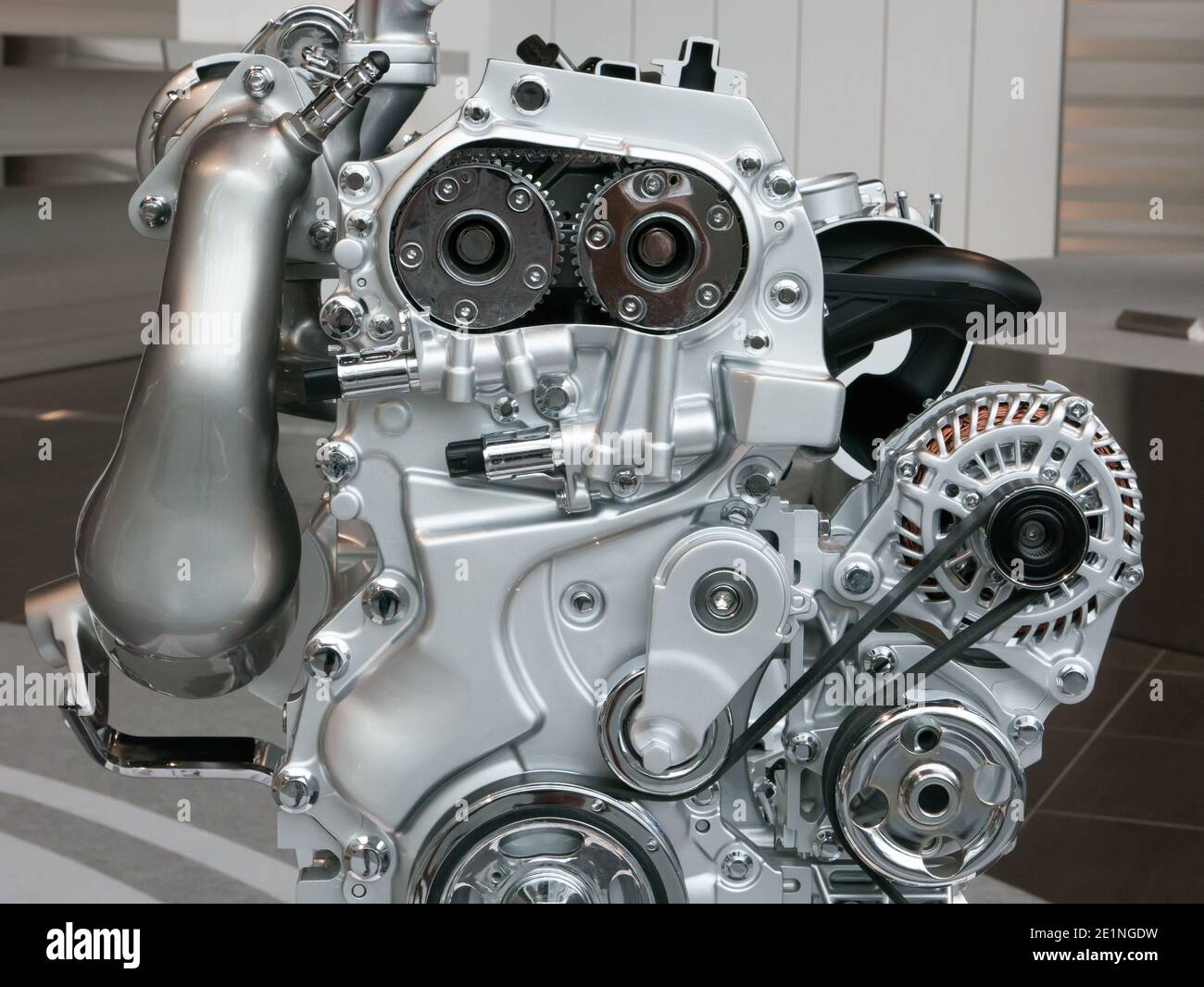 Cutting view of engine and transmission of automobile Stock Photo - Alamy