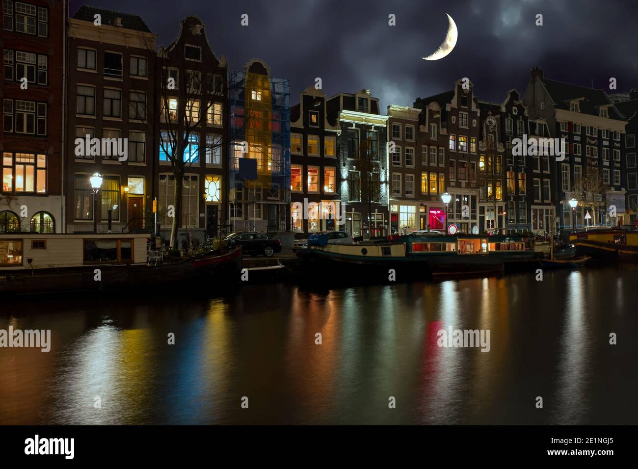 City scenic from Amsterdam in the Netherlands at night Stock Photo - Alamy