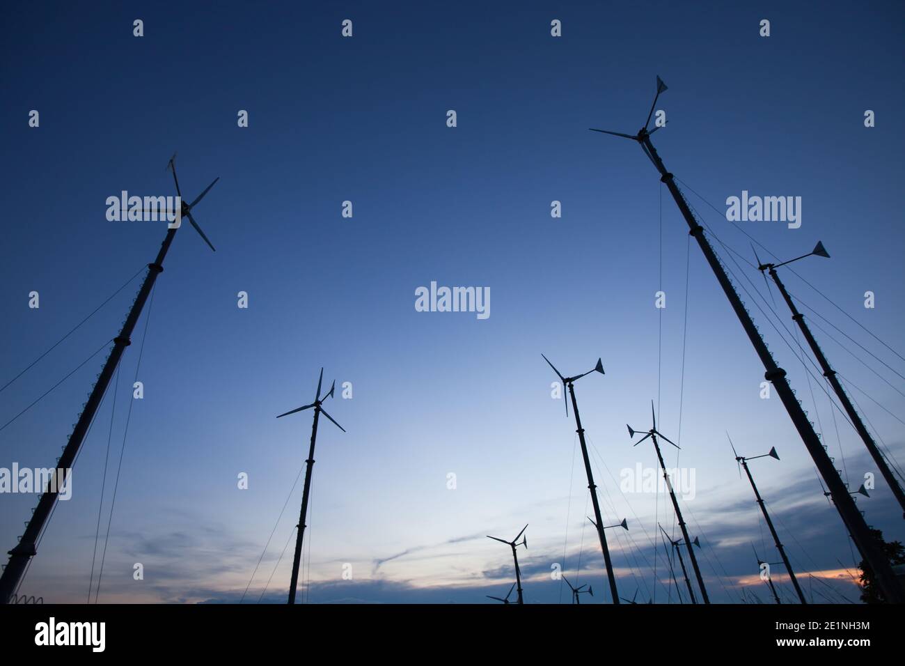 Rotating panels hi-res stock photography and images - Alamy