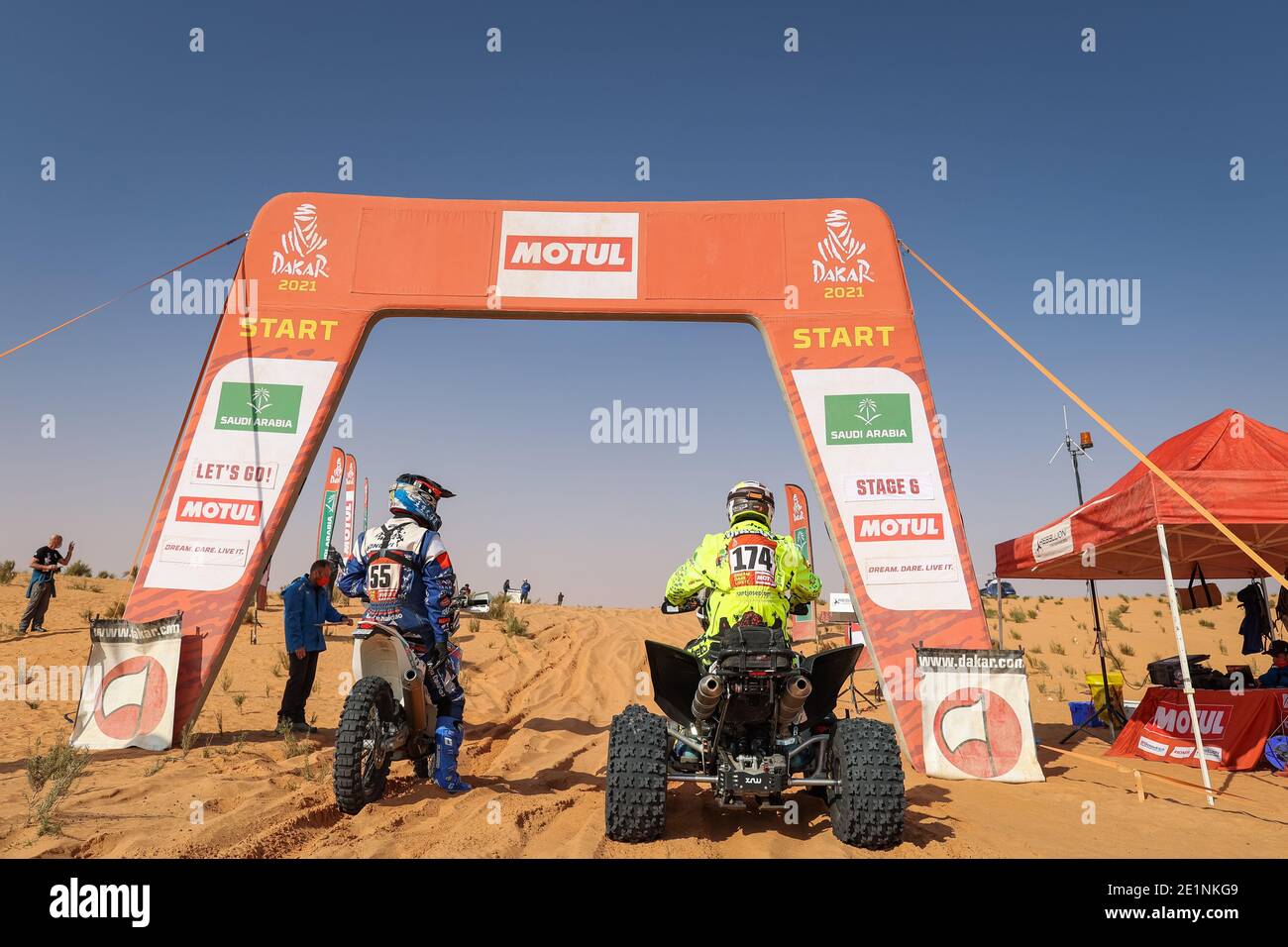 174 vehicles hi-res stock photography and images - Alamy