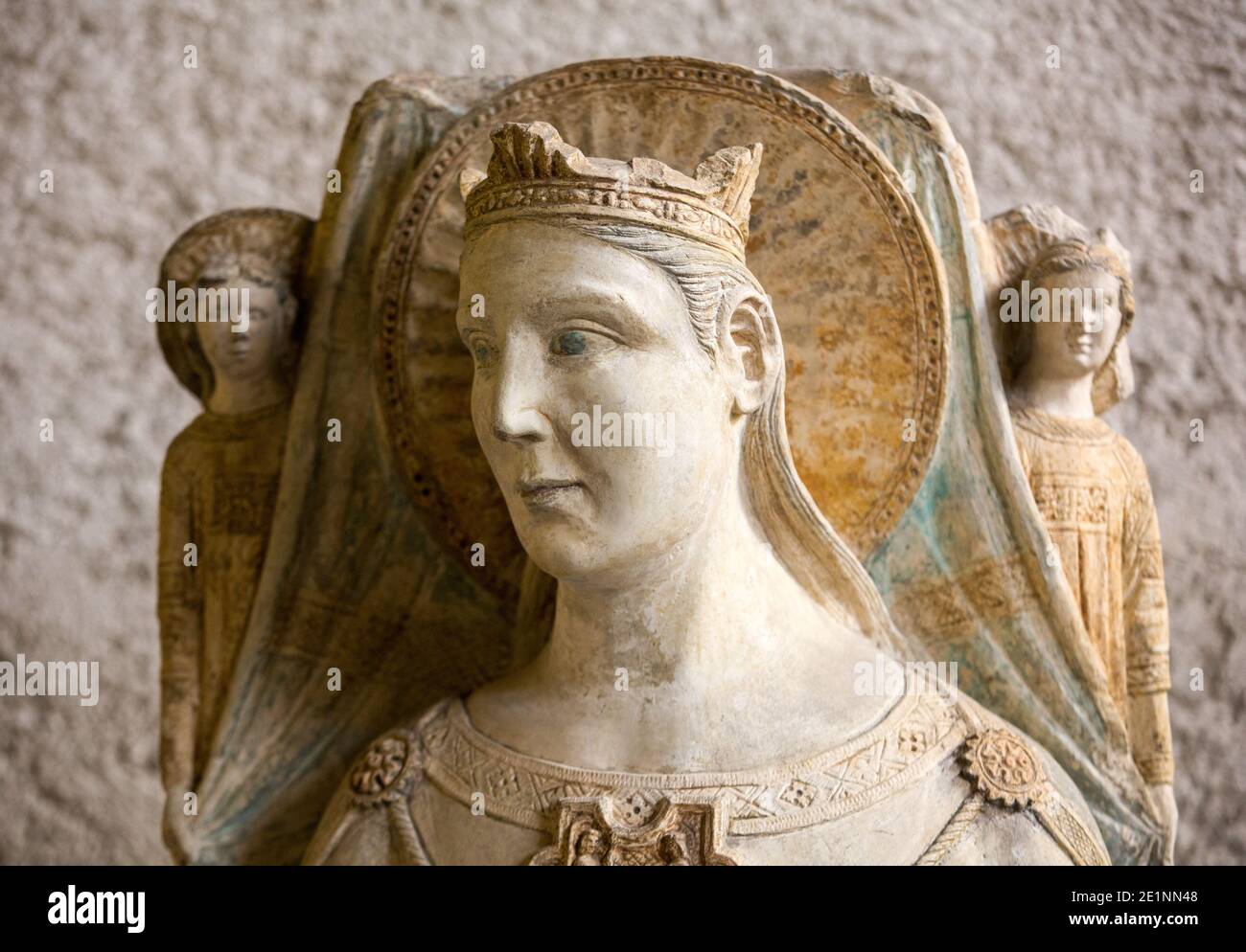 Medieval gothic statue people close up hi-res stock photography and ...