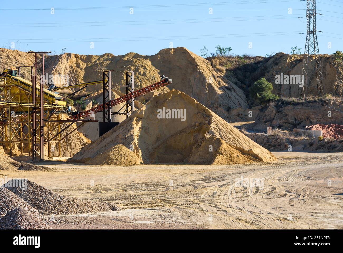 Sand quarry for sale hi-res stock photography and images - Alamy