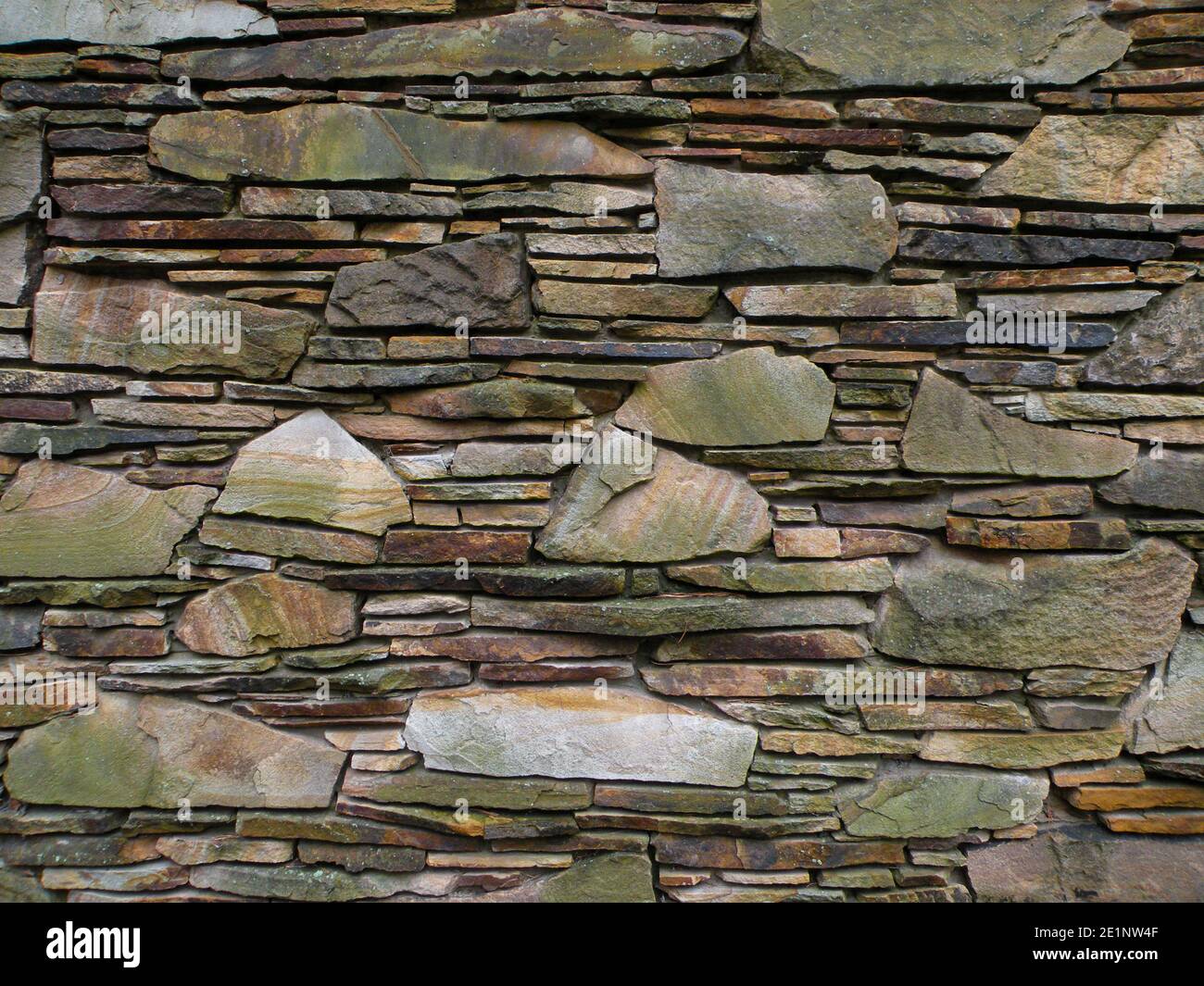 Natural stone wall, wall pattern Stock Photo - Alamy