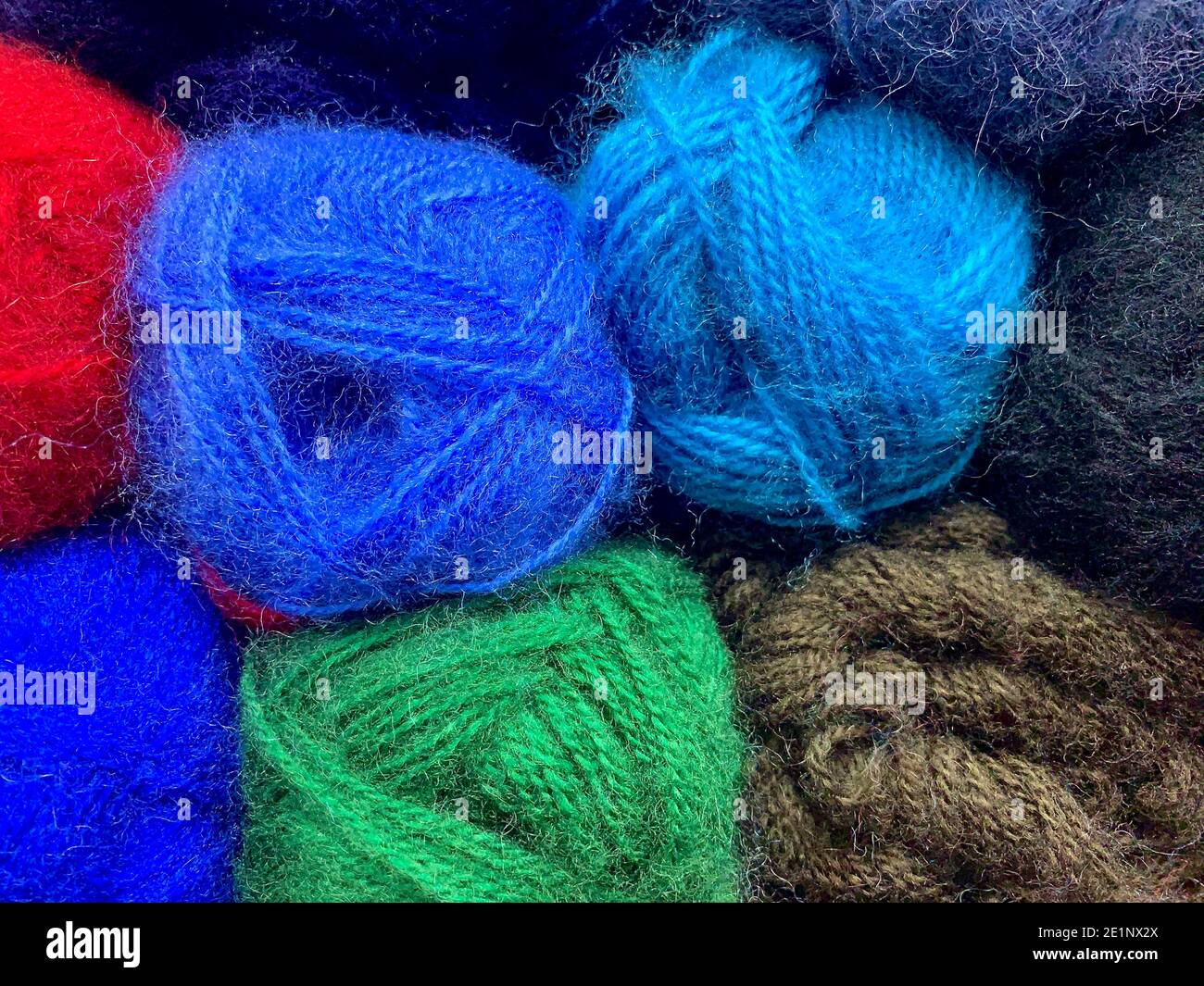 Rainbow yarns hi-res stock photography and images - Alamy