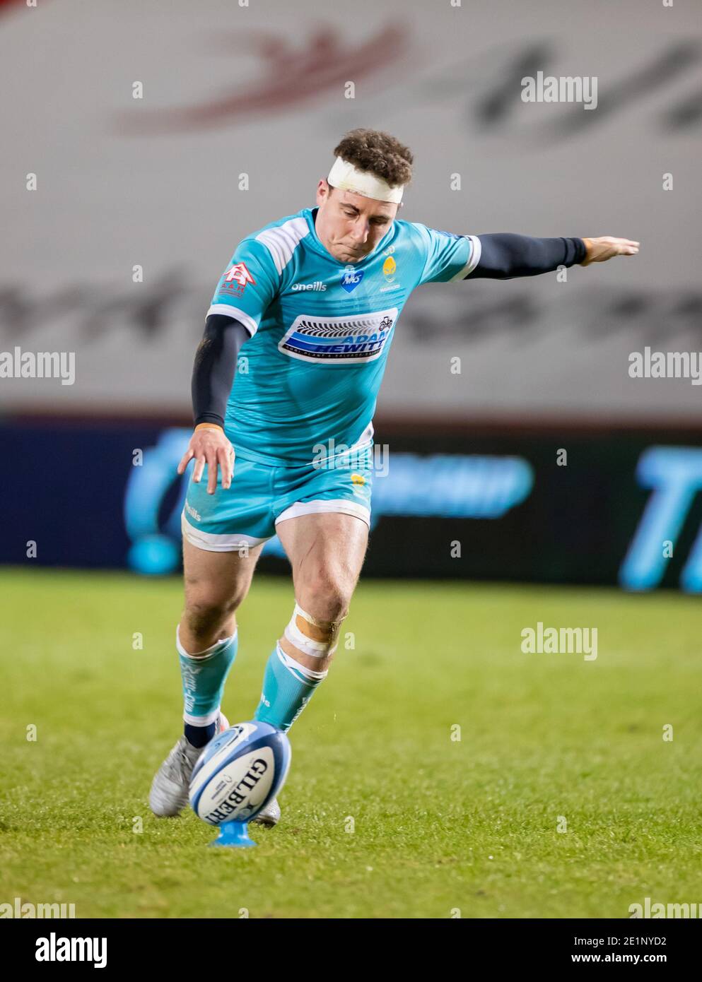 Salford, Lancashire, UK. 8th January 2021; AJ Bell Stadium, Salford ...