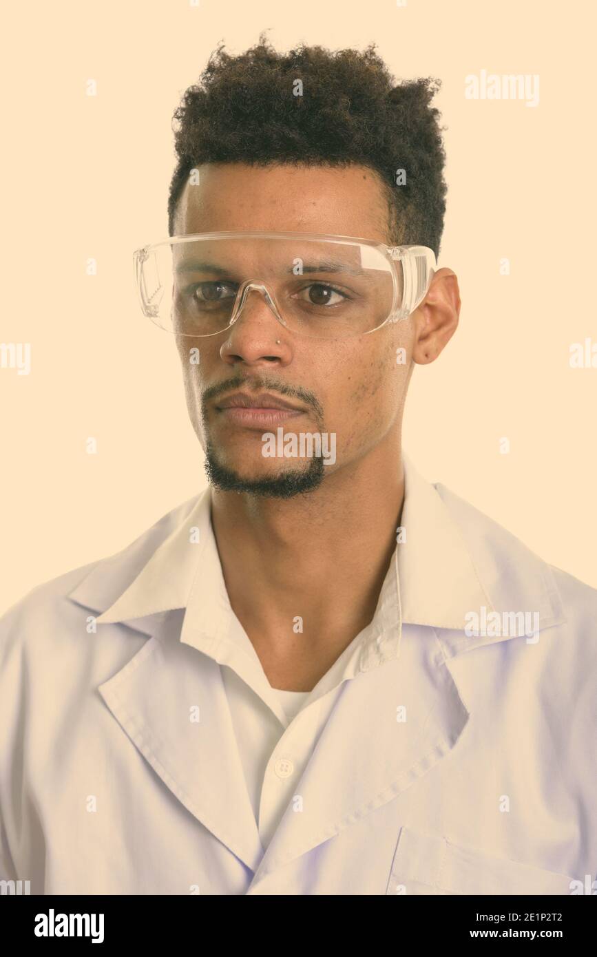 Black doctor wearing white uniform hi-res stock photography and images ...