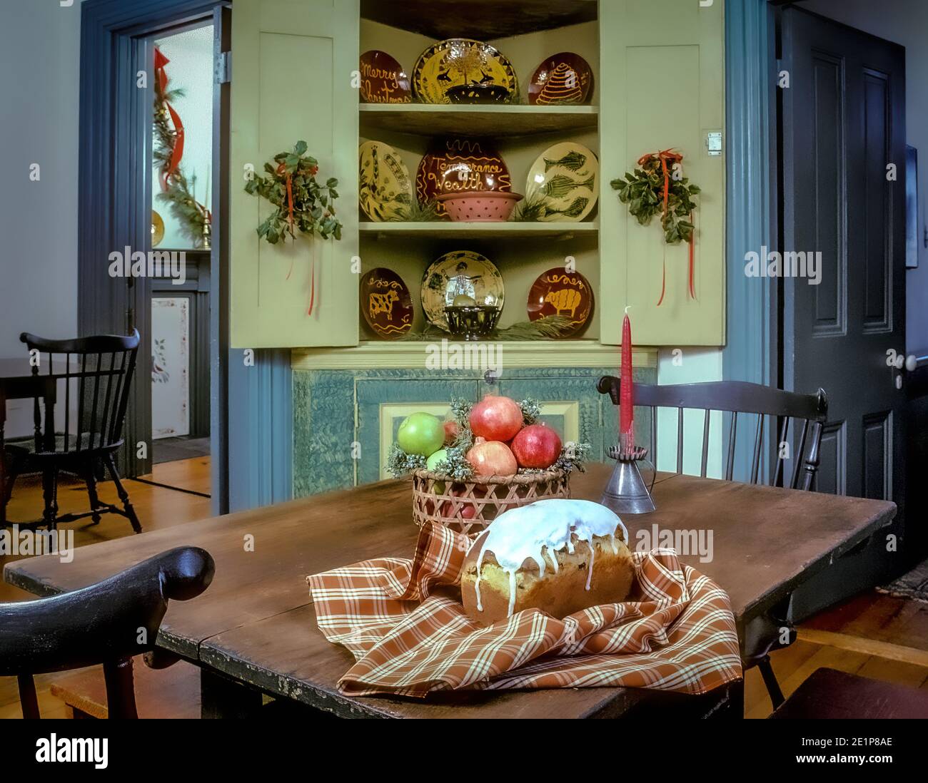 Early american life art, crafts and antiques Stock Photo - Alamy