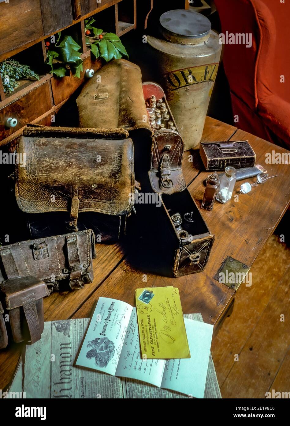 Early american life art, crafts and antiques Stock Photo - Alamy