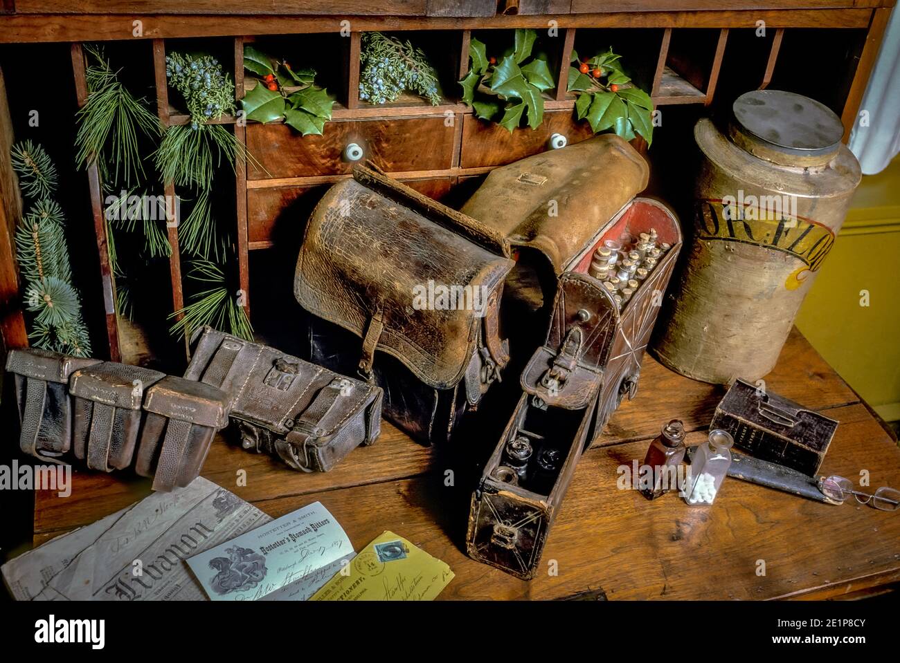 Early american life art, crafts and antiques Stock Photo - Alamy