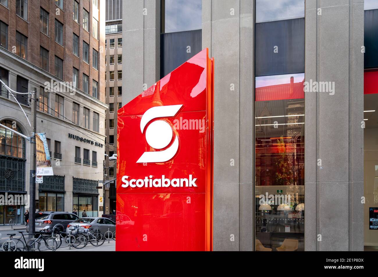 Scotiabank toronto exterior hi-res stock photography and images - Alamy