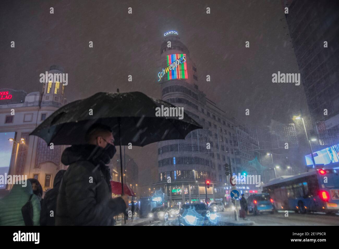 Great snowfall in the streets of the Spanish capital by the storm ...
