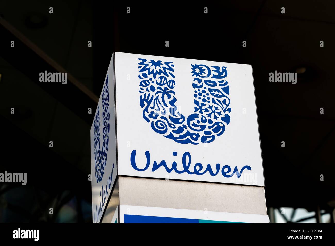 Unilever products hi-res stock photography and images - Alamy
