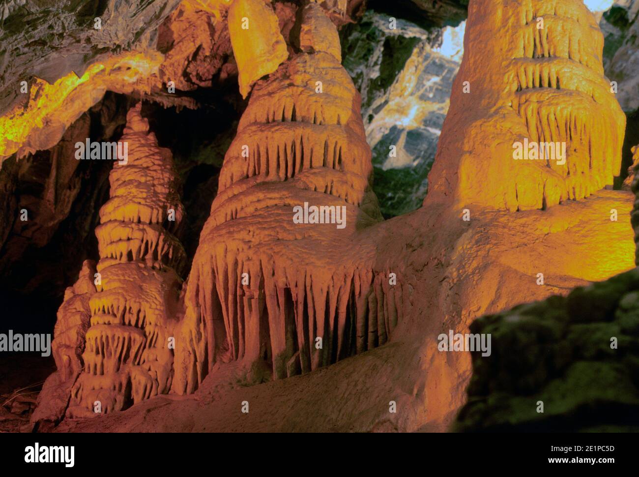 Minnetonka cave banded travertine hi-res stock photography and images ...