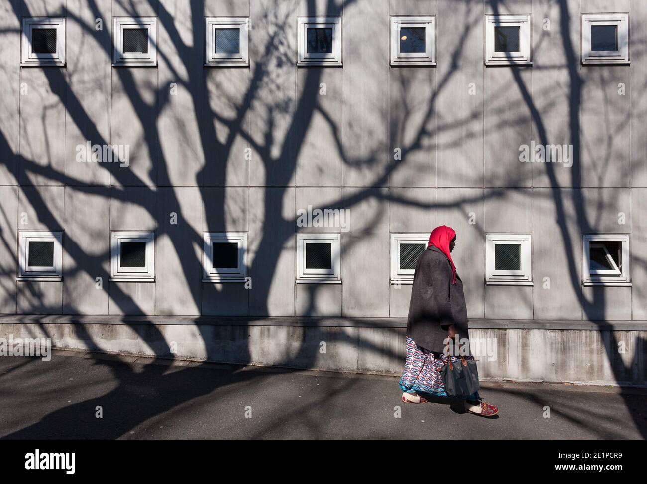 Yoyogi Uehara, Japan. 8th Mar, 2019. A Muslim woman wearing a red hijab ...