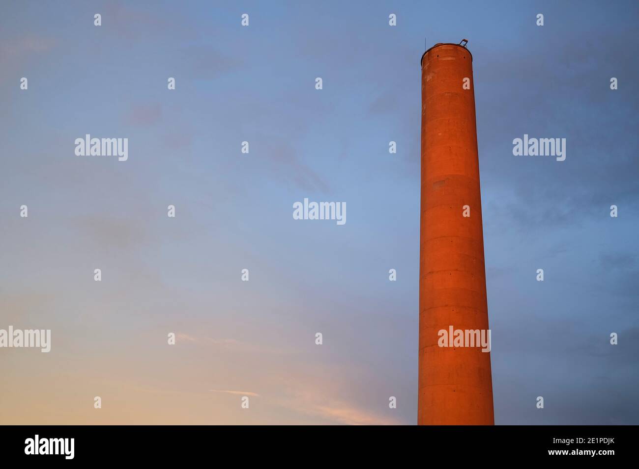 Smoke stack chimney hi-res stock photography and images - Alamy