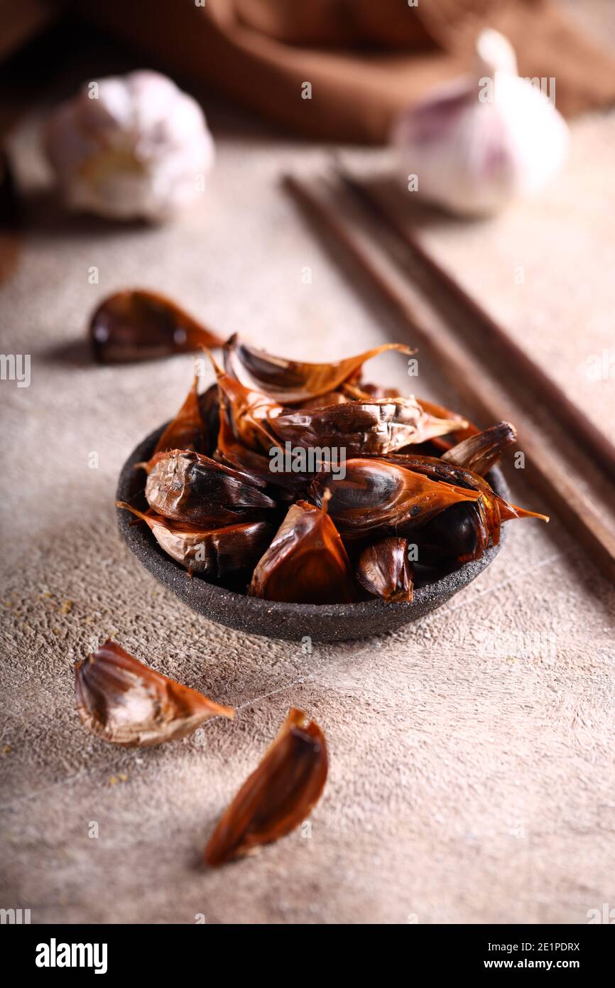 Black fermented garlic hi-res stock photography and images - Alamy