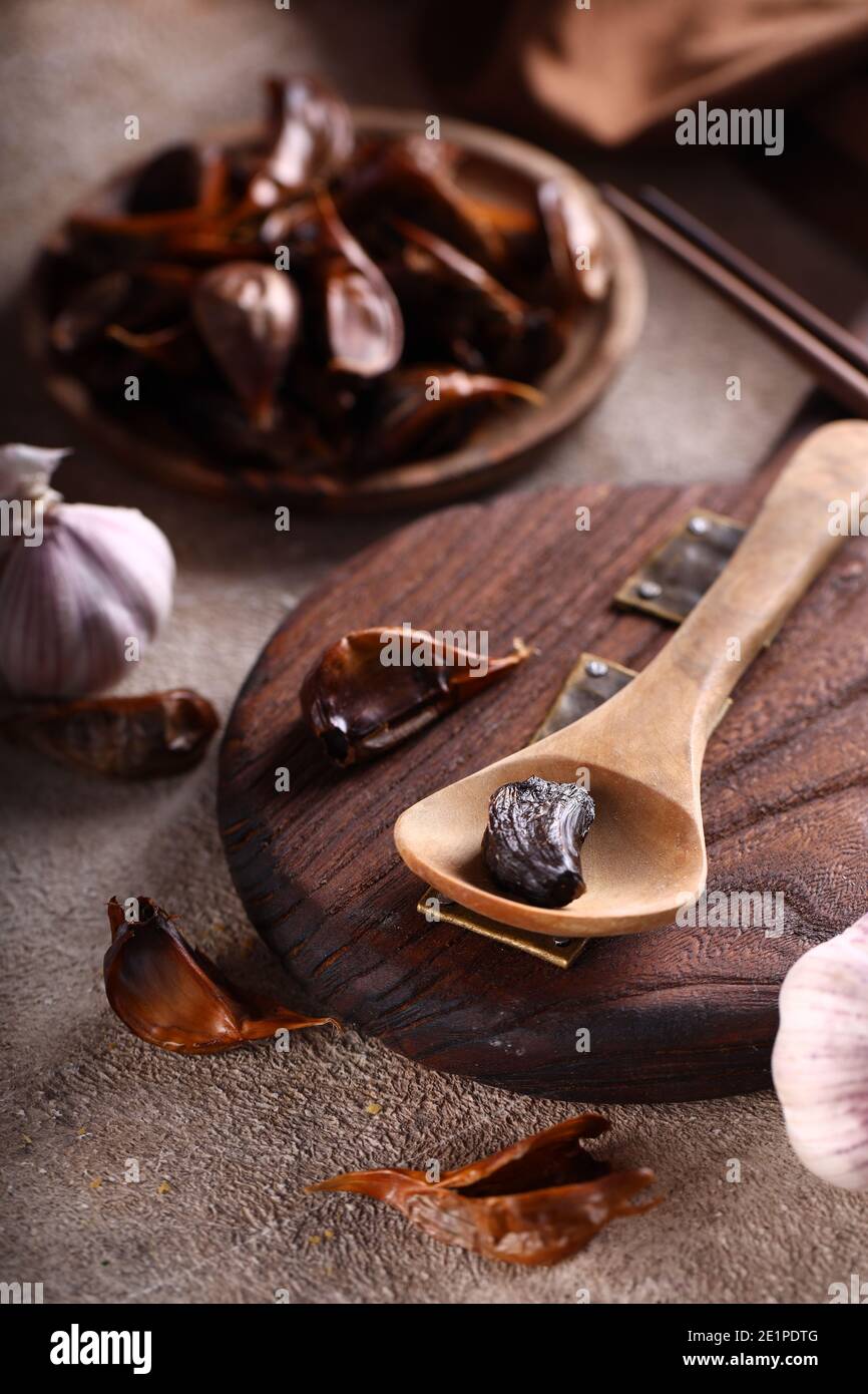 Black fermented garlic hi-res stock photography and images - Alamy