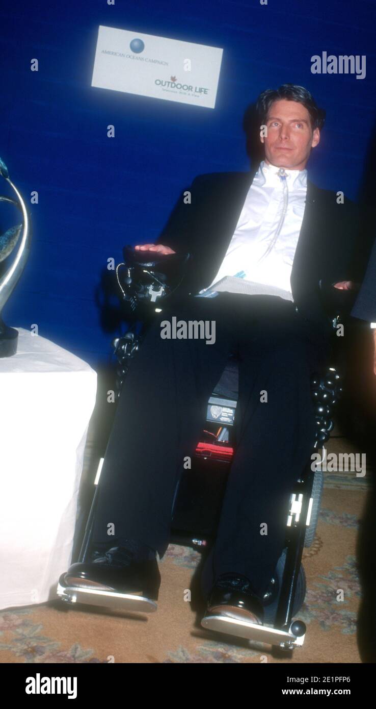 Beverly Hills, California, USA 30th April 1996 Actor Christopher Reeve ...