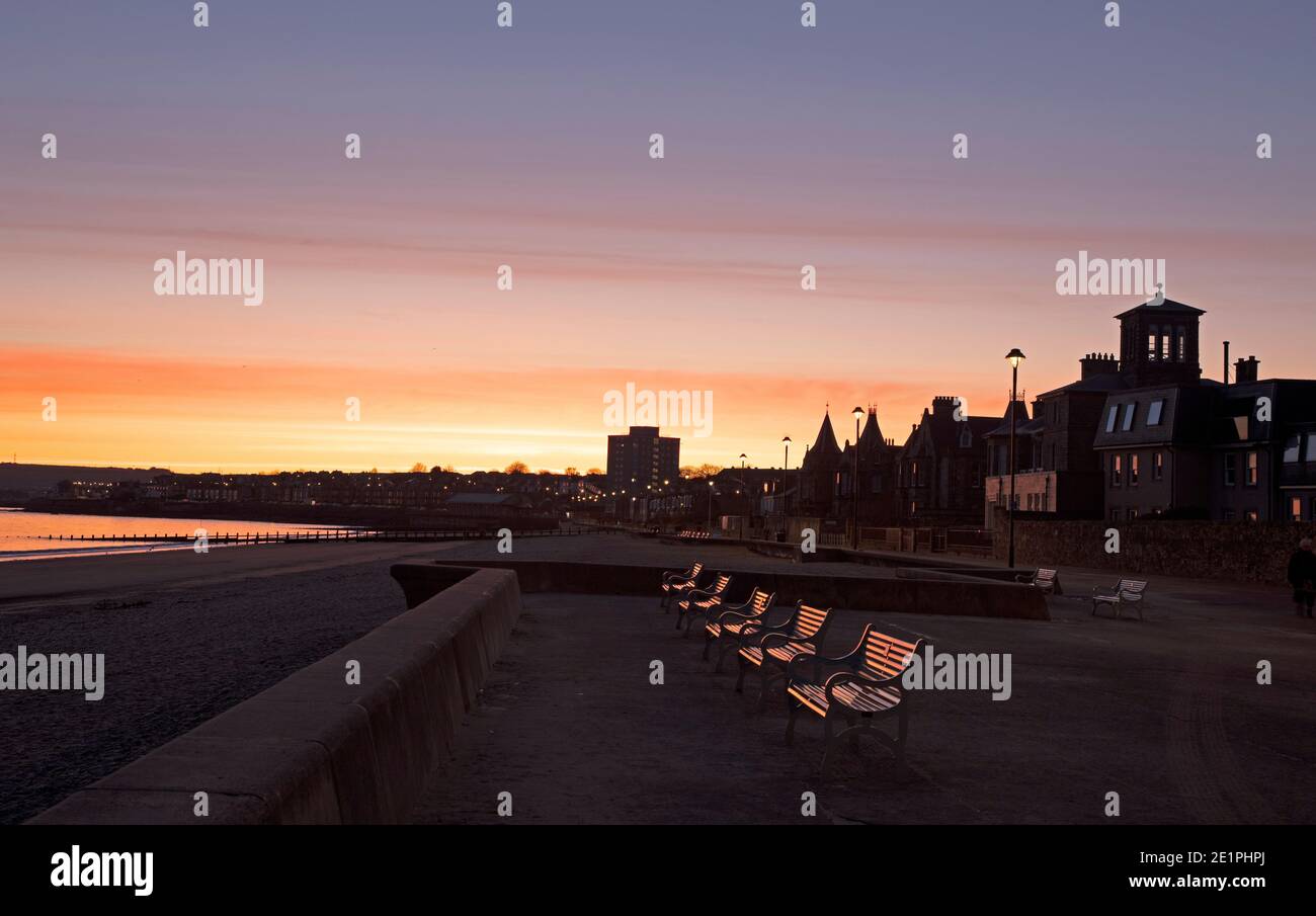 Portobello, Edinburgh, Scotland, UK. 9th January 2021. Minus 6 and ...