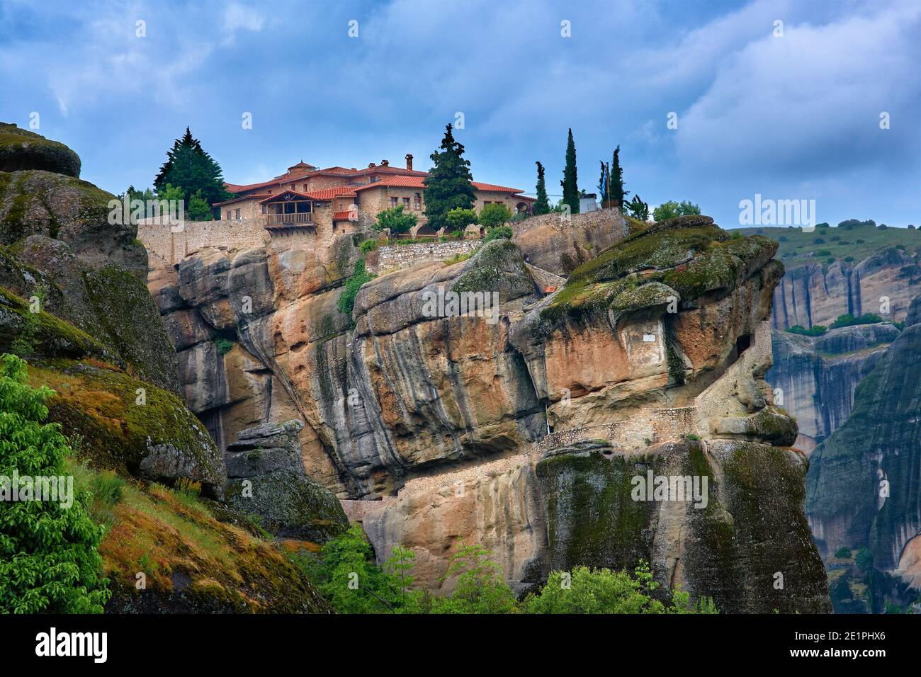 Clifftop monastery hi-res stock photography and images - Alamy