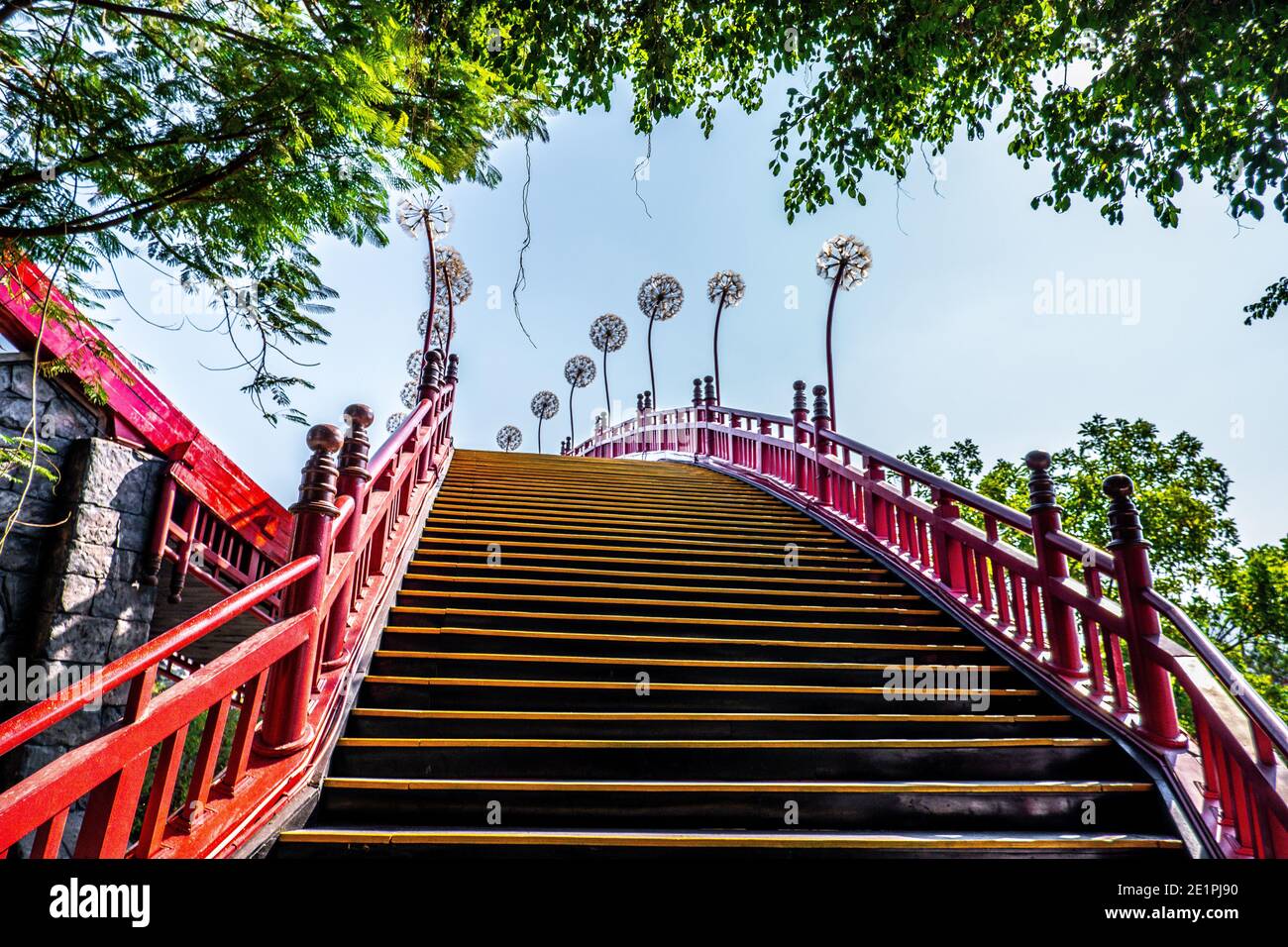 Bai Chay bridge, Quang Ninh, Vietnam Stock Photo - Alamy